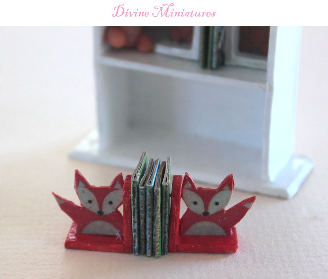 Fox Bookends and Six Childrens Books, Dollhouse Miniature 1:12 Scale ...