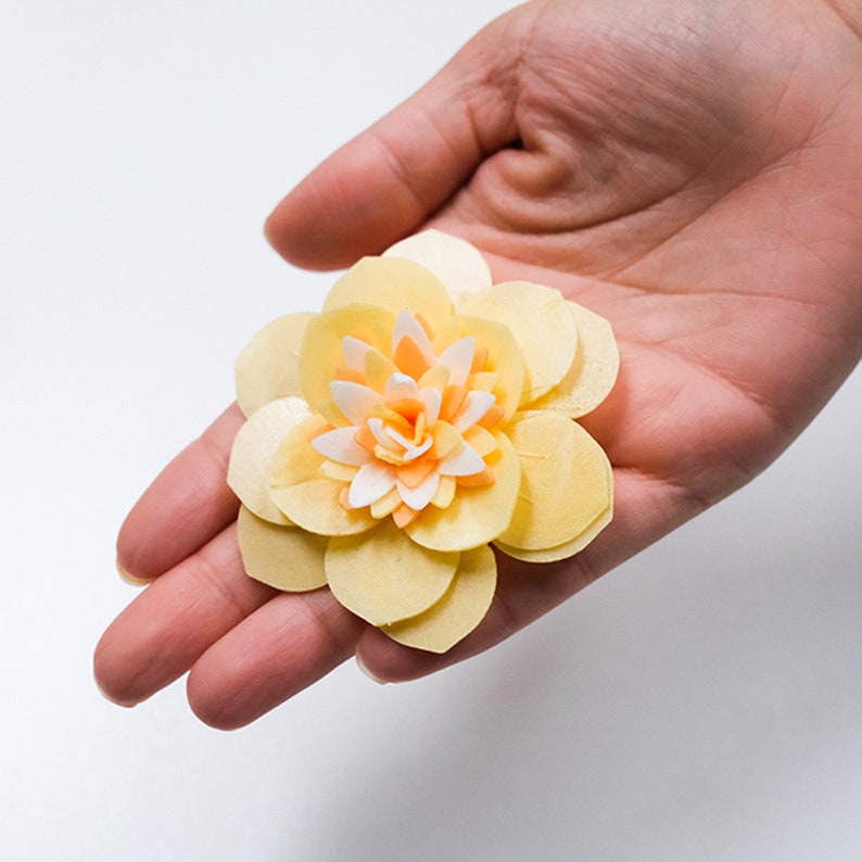 Taty Edible Wafer Paper Flower 6 PK / Flower Topper for Cakes / Wafer ...