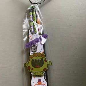 Package of 3 Halloween Pencil Treats, Pencils Included, Trick or Treat ...