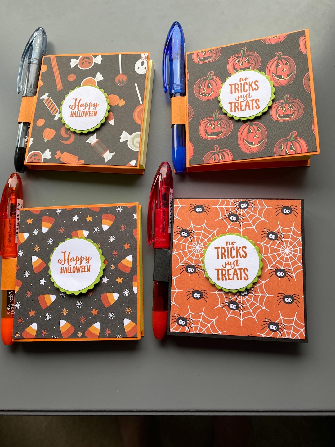 Halloween Themed Sticky Note Holder With Pen, Sticky Note, Memo Pad ...