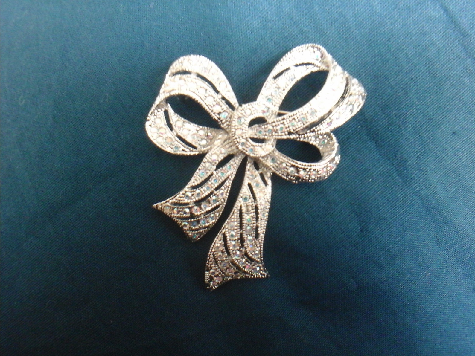 Vintage Butler Bow and Ribbon Brooch Shimmering Clear - Etsy