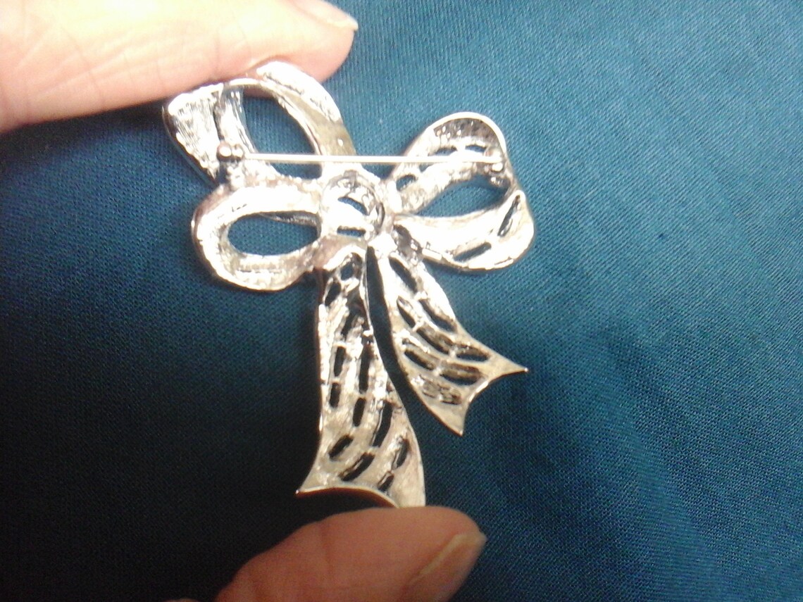 Vintage Butler Bow and Ribbon Brooch Shimmering Crystals in - Etsy