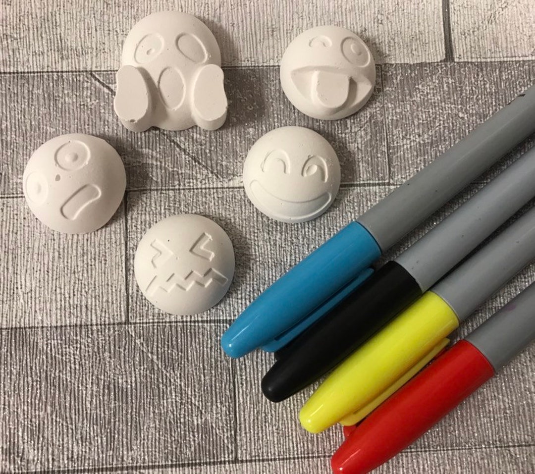 Emoji Craft Kits! Ceramic Magnets-children Party Bag Favours/party ...