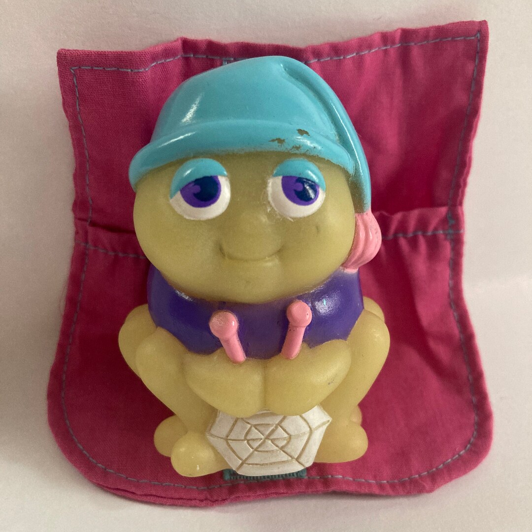 VTG Glo-friends-glo-spider/ Dk Pink Sleeping Bag Complete and Glows in ...