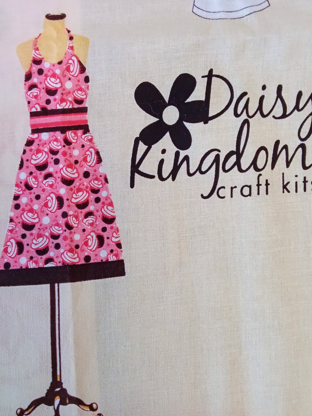 Daisy Kingdom Apron Fabric Panel, Cupcakes, Craft Kit, Gift DIY Gift ...