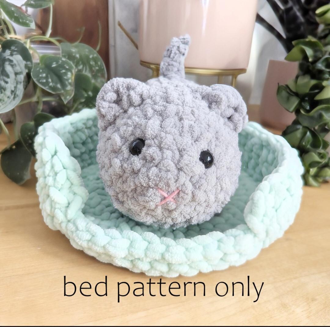 Amigurumi Cat Bed // Loaf Cat // Crochet Pattern // Loaf Cat Crochet ...