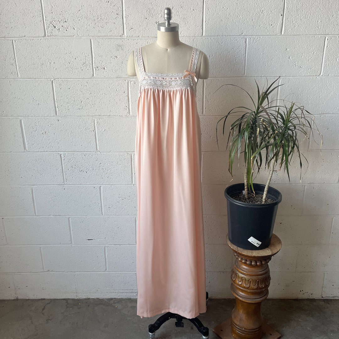 80s LILY OF FRANCE Pastel Pink Polyester Crochet Lace Edwardian ...