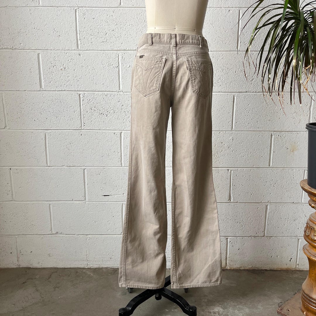 70s LEVI’S White Tab Beige Brushed Cotton High Waisted Bell Bottom ...