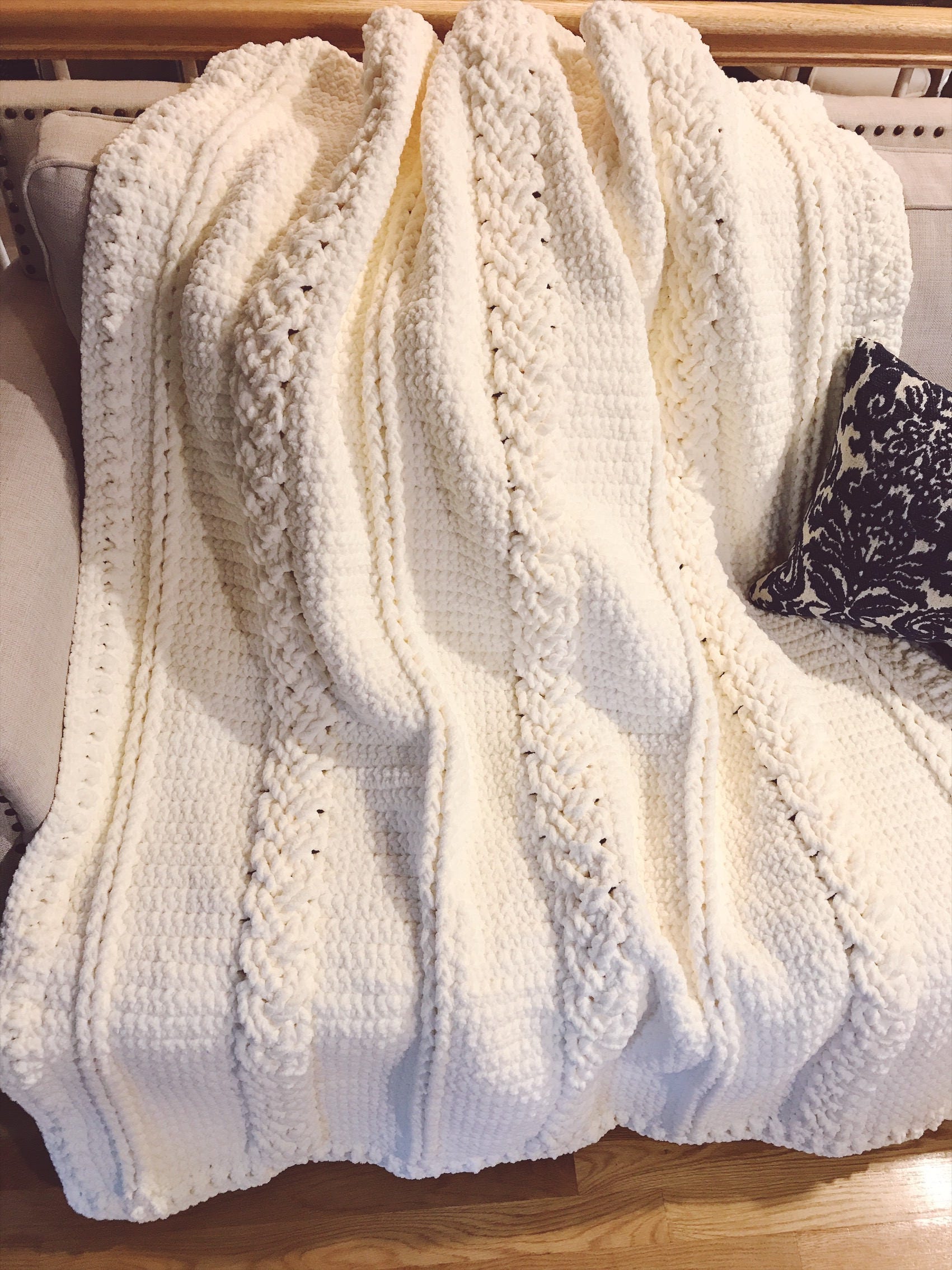 Chunky Throw Blanket, Cozy Large Crochet Blanket, Afghan, Cable Knit ...