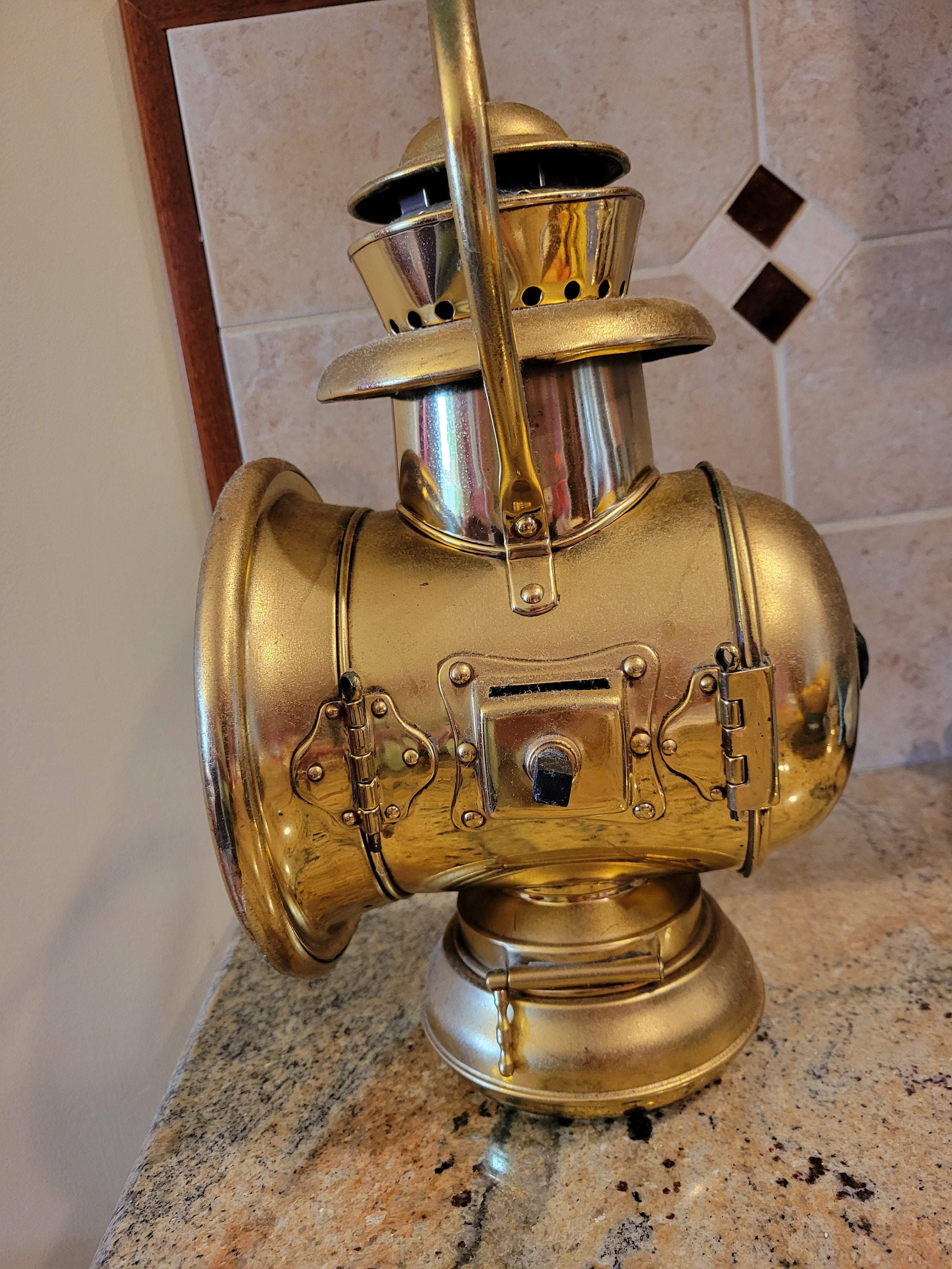Old Fashioned Carriage Lights
