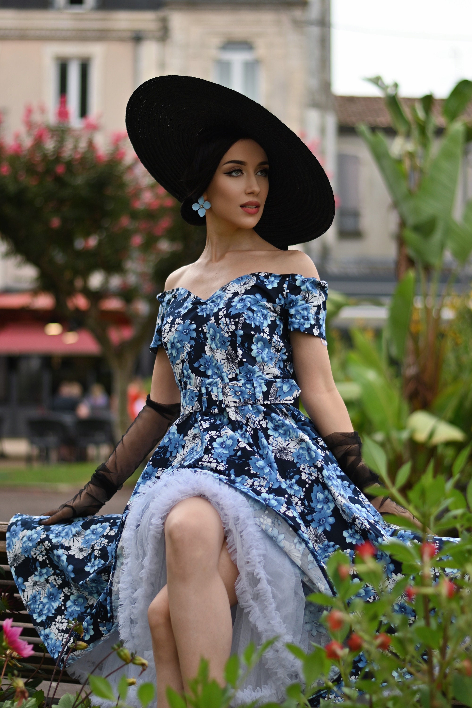 Classic Black Cartwheel Straw Hat - Etsy