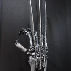 Wolverine Claws Skeleton Arm 1:1 Lifesize Adamantium Skeletal Replica ...