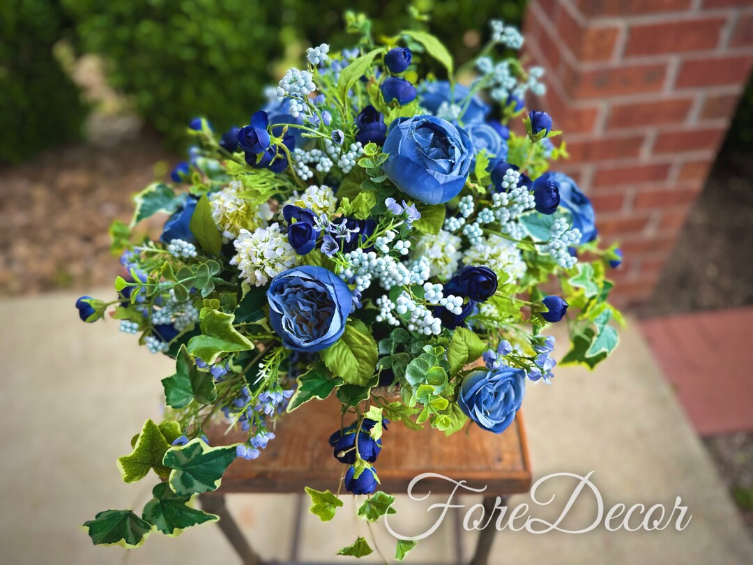 Table Centerpiece, Cabbage Rose Table Arrangement, Buffet Centerpiece ...