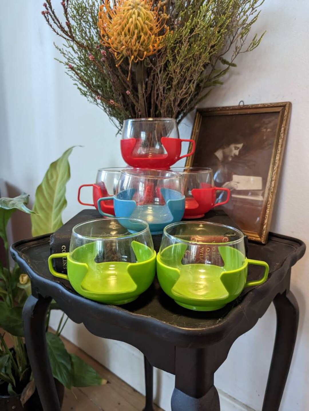 Set of Six Memphis Style Vintage Glass and Plastic Cups - Etsy