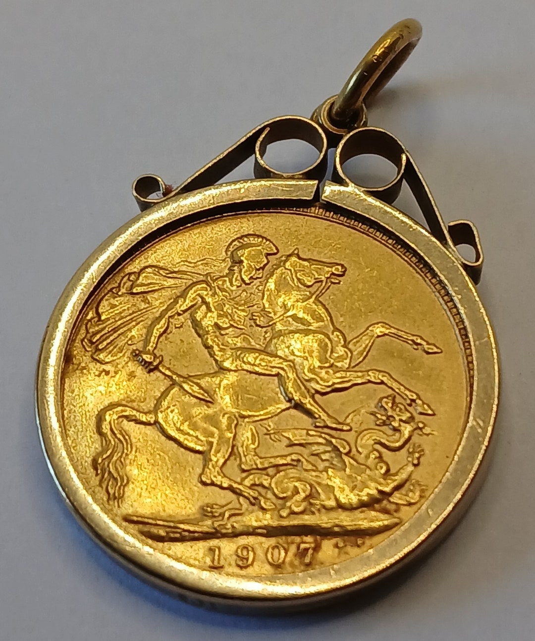 Antique 22ct Gold Sovereign in a 9ct Solid Gold Mount Pendant - Etsy ...