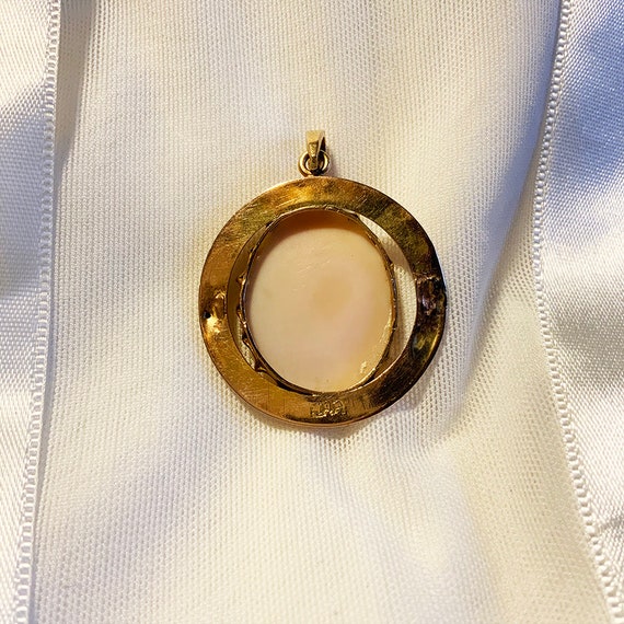 Antique 9ct Solid ROSE Gold Cameo Pendant - Gem Antique 9ct Solid ROSE Gold Cameo Pendant - Gem