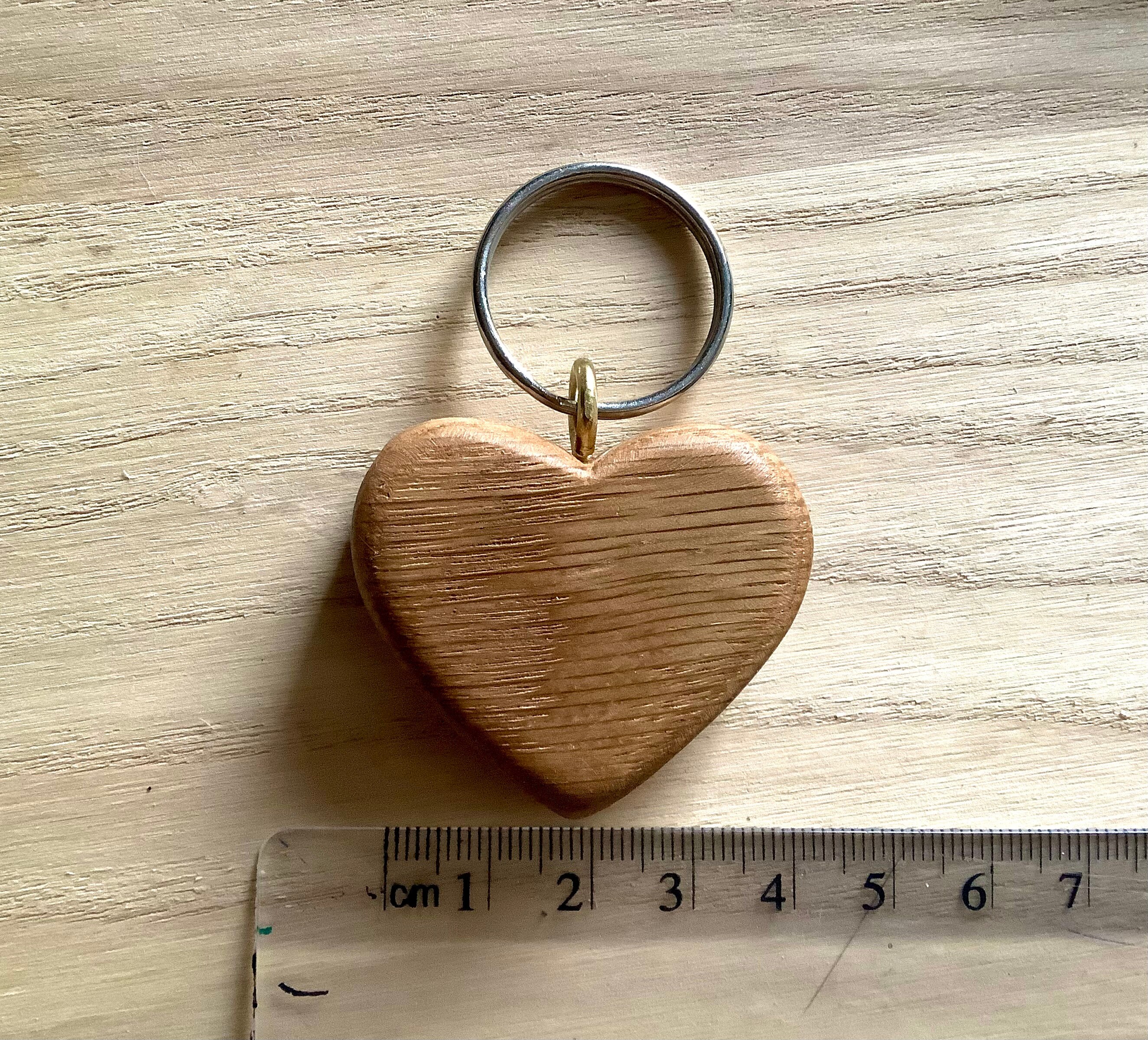 Heart of Oak Keyring Hand Made Keyrings Made From Oak - Etsy Denmark