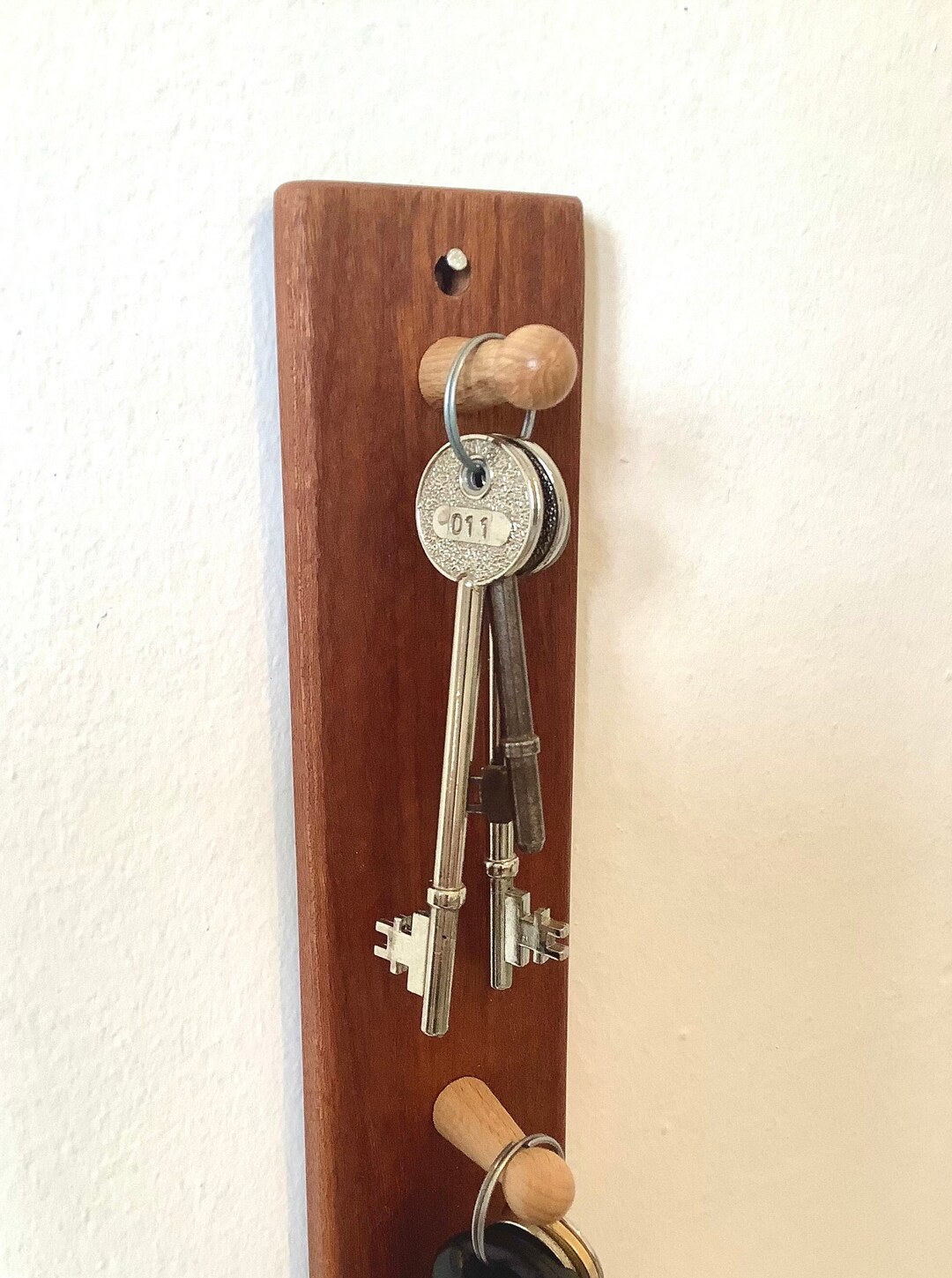 Four Peg Key Board Made From Contrasting Hardwoods Modern Minimalist ...