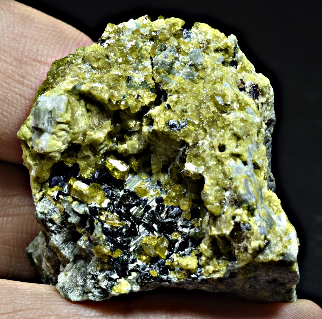 219 Carat Green Vesuvianite Crystal Specimen With Biotite Mica From ...