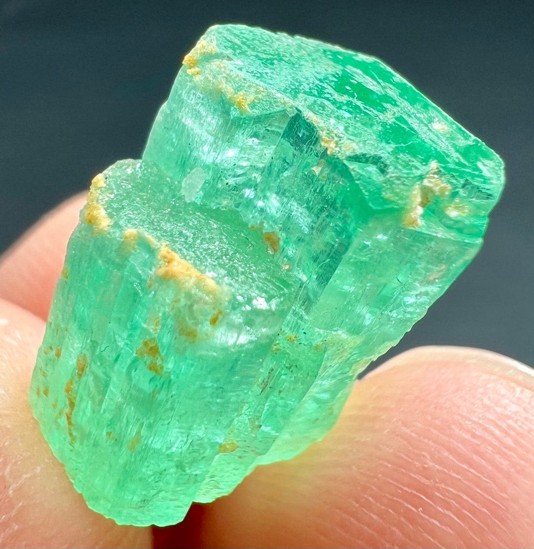 13.4 Carat Natural Terminated Beautiful Green Emerald Crystal From ...