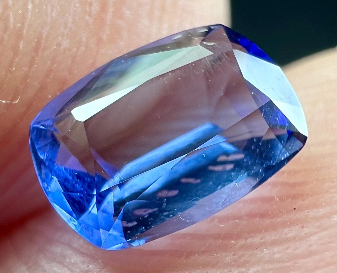 0.6 Carat Faceted Fluorescent Phosphorescent Hackmanite Cut Gemstone ...