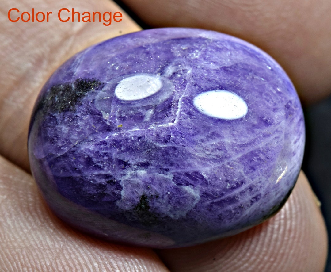 23 Carat Faceted Fluorescent Sharp Phosphorescent Color Change ...