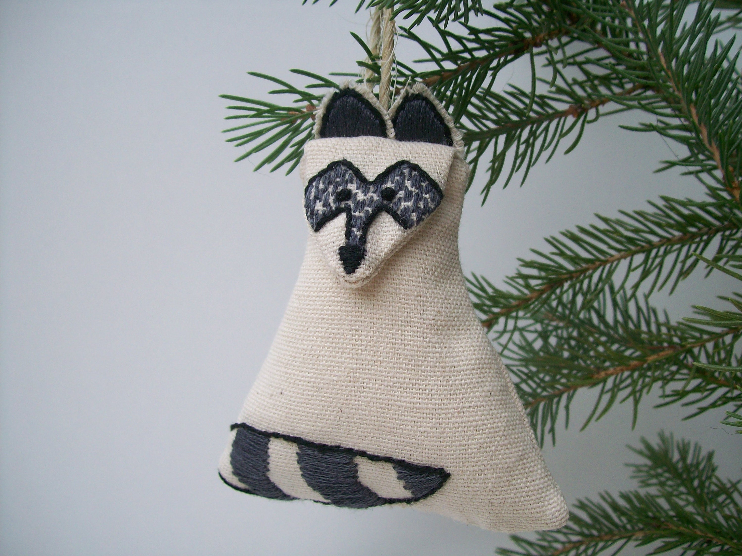 Hand Embroidery Raccoon Ornament Pattern, DIY Christmas Ornament, PDF ...