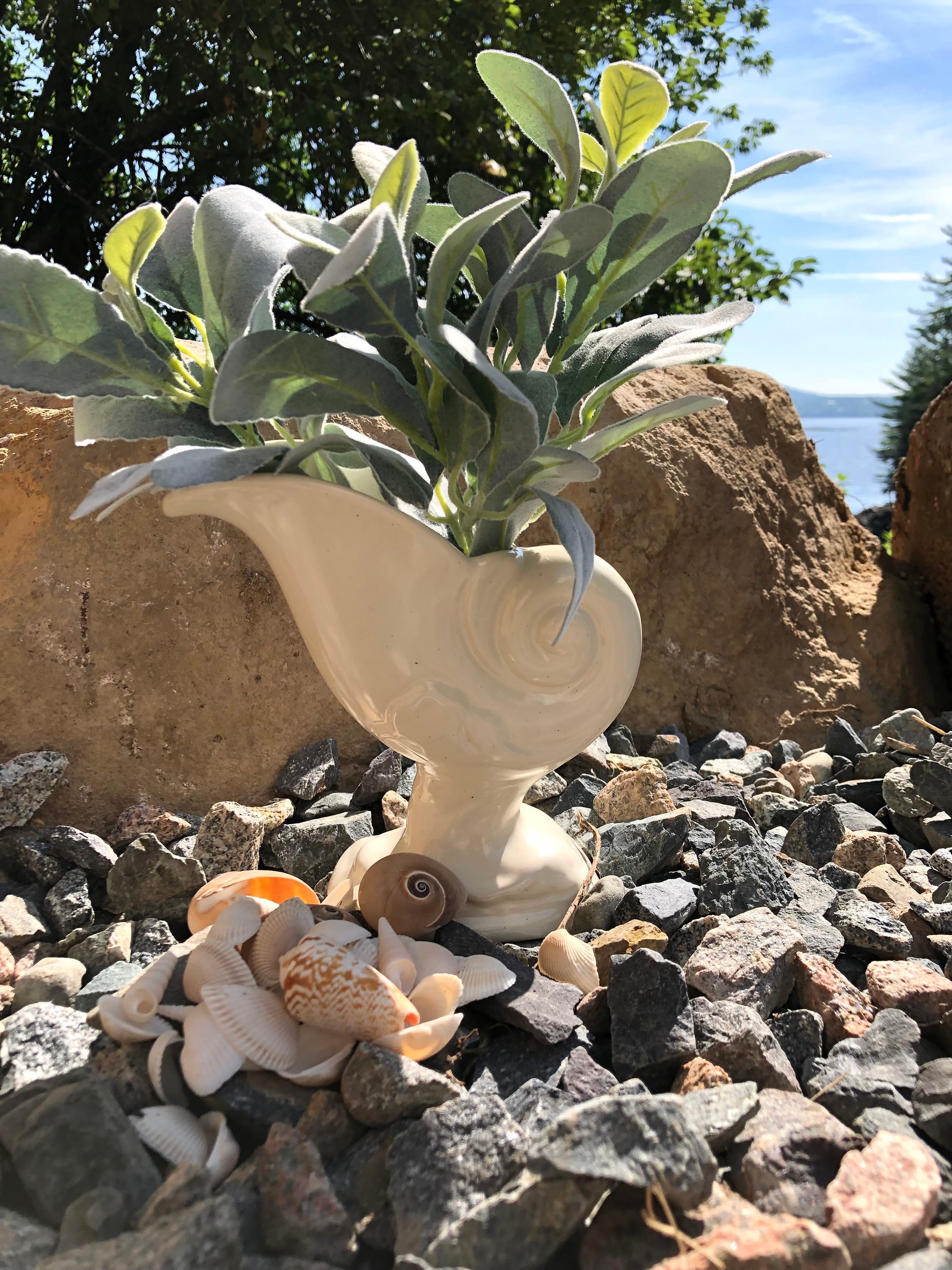 Vintage Shell Pedestal Vase - Etsy
