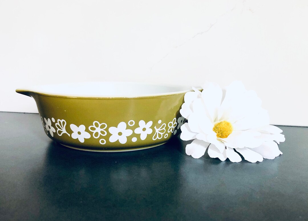 Vintage Pyrex Spring Blossom, “crazy Daisy,” Small Round Casserole - Etsy