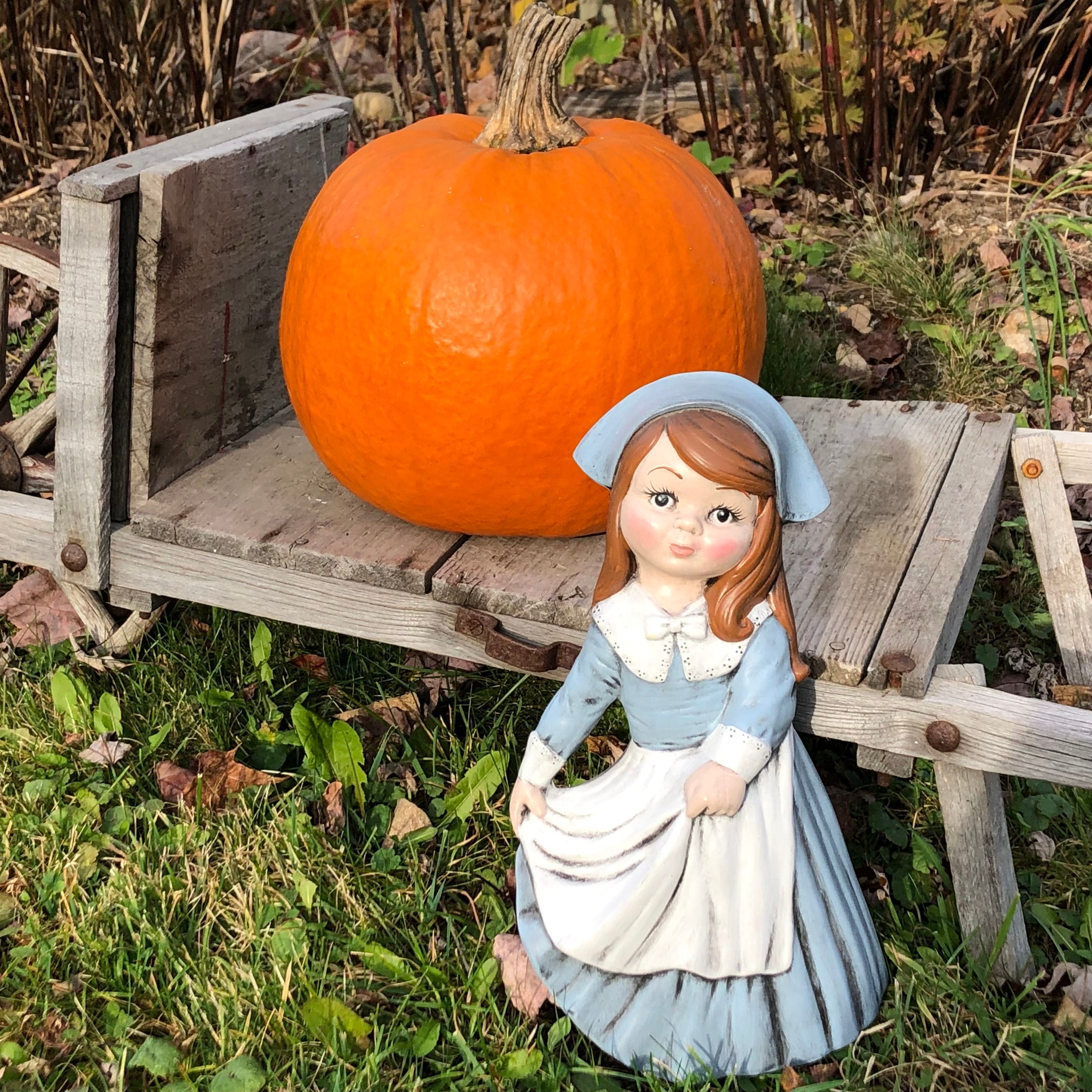 Vintage Ceramic Pilgrim Girl Etsy