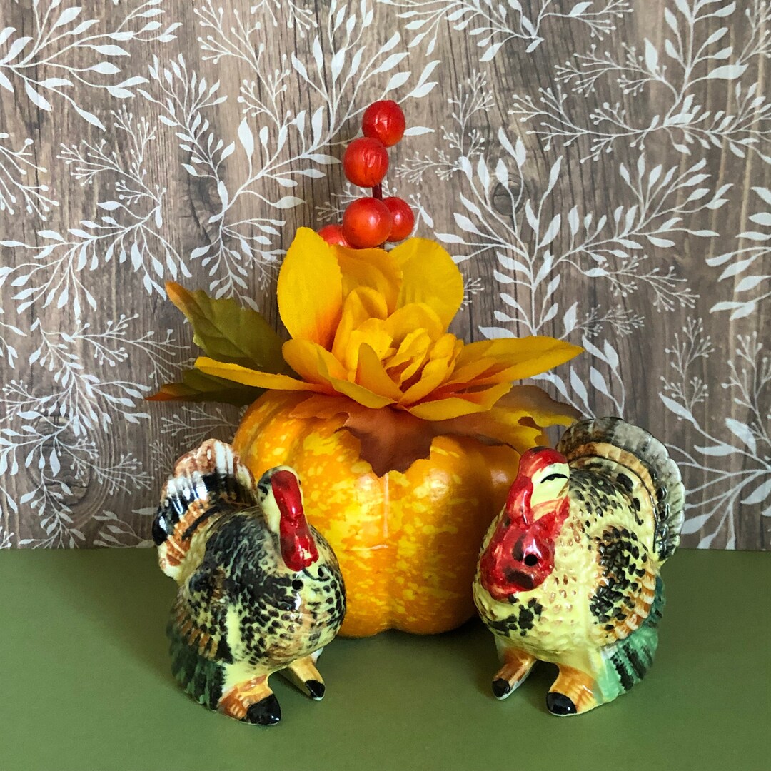 Vintage Turkey Salt and Pepper Shakers - Etsy