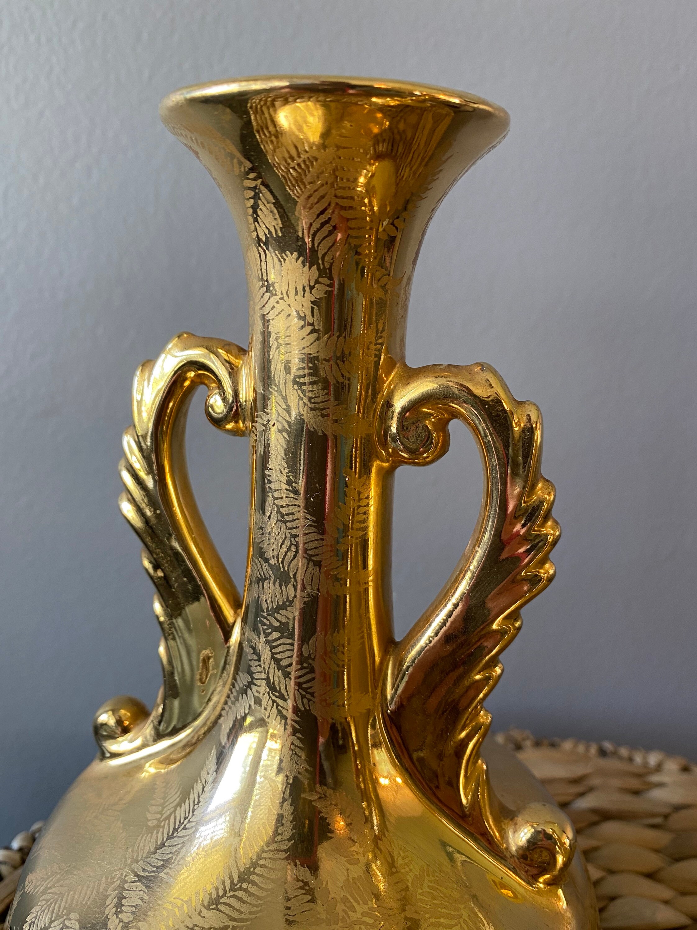 Set of Gold Vases - Etsy