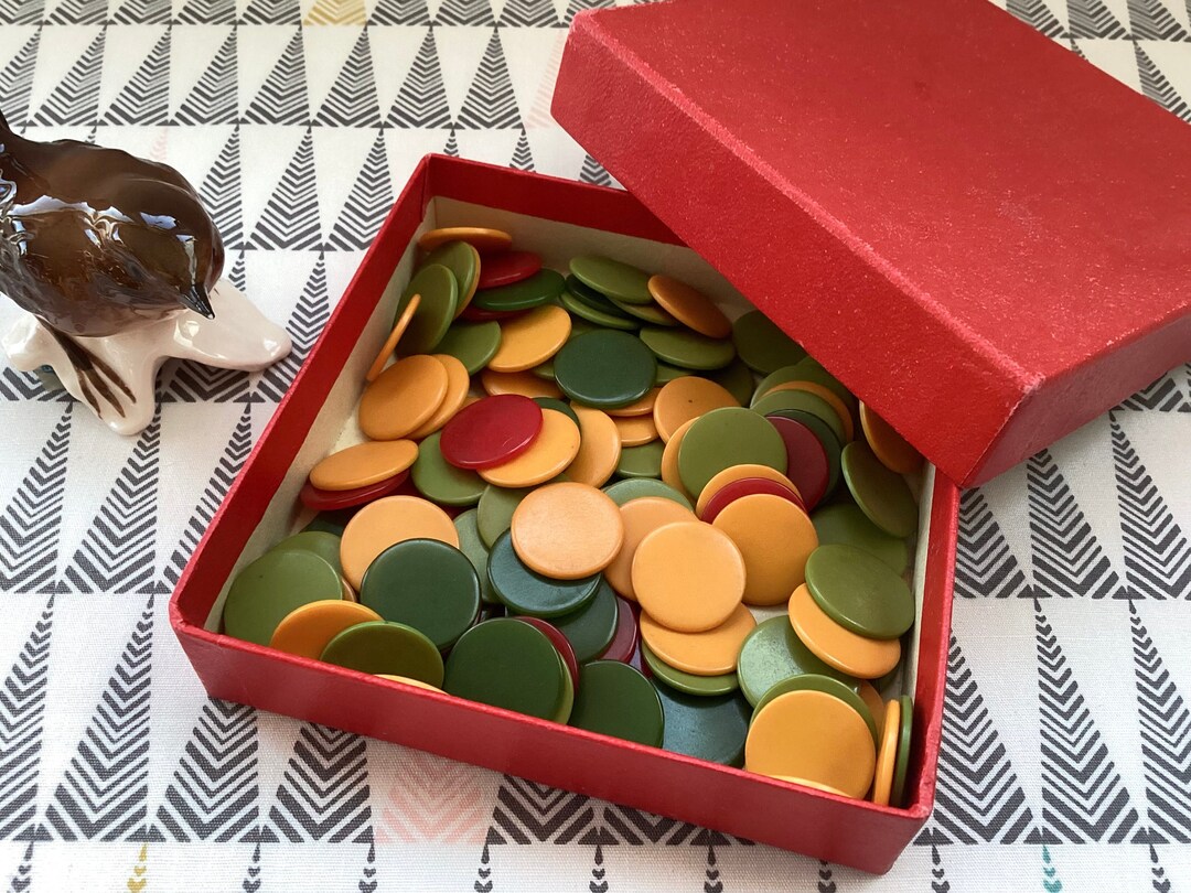 Boxed Vintage Counters/chips 4 Colours, Early Plastic, 16mm Vintage ...