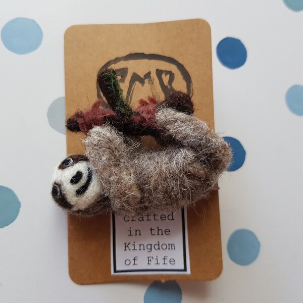 Sloth Brooch - Etsy