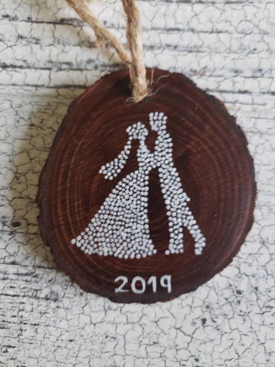 Wooden Wedding Ornament / Bride and Groom Kissing / Wedding - Etsy