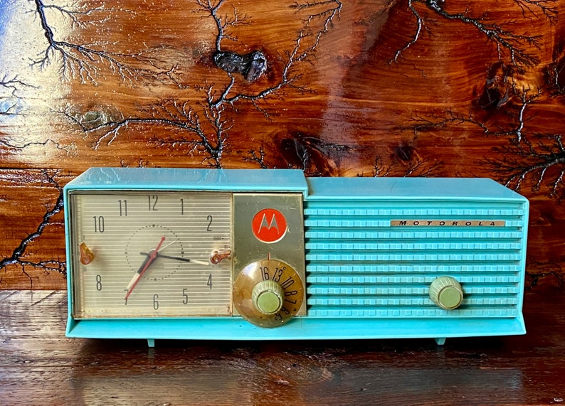 Extremely Rare 1957 Turquoise Motorola AM Vacuum Tube Clock Radio ...