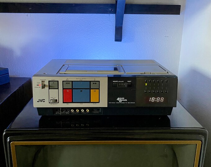 Vintage 1983 Black and Silver JVC HR-7100U Top Loading VHS Video ...