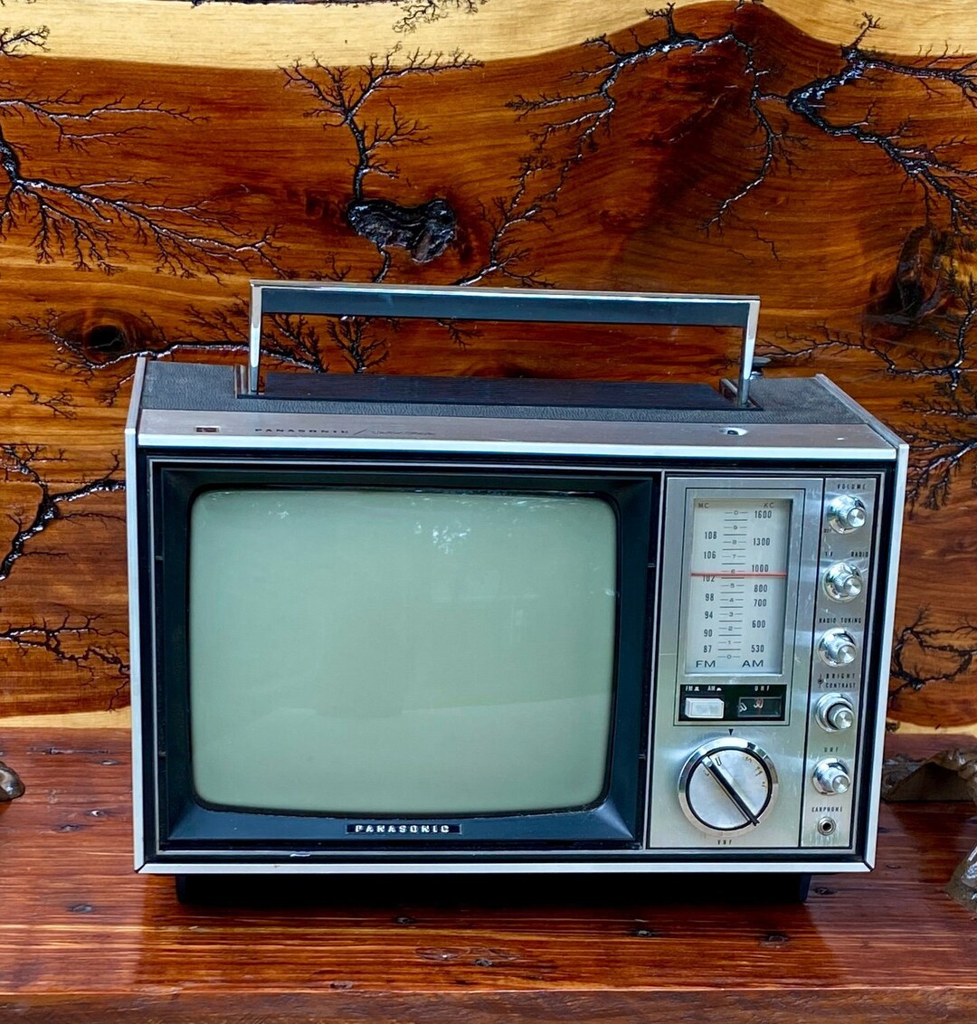 Vintage 1969 Silver and Black Panasonic Television Model TR-339RN Am Fm ...
