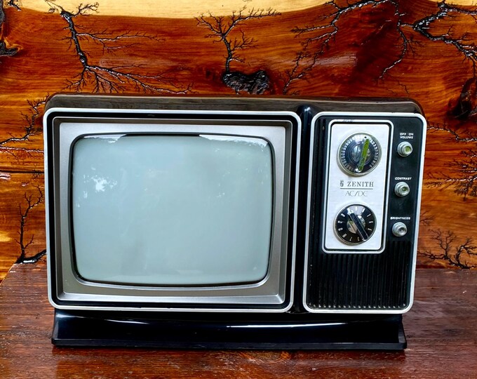 1977 Space Age Jet Black Zenith 9" Portable Solid State Tube Television ...