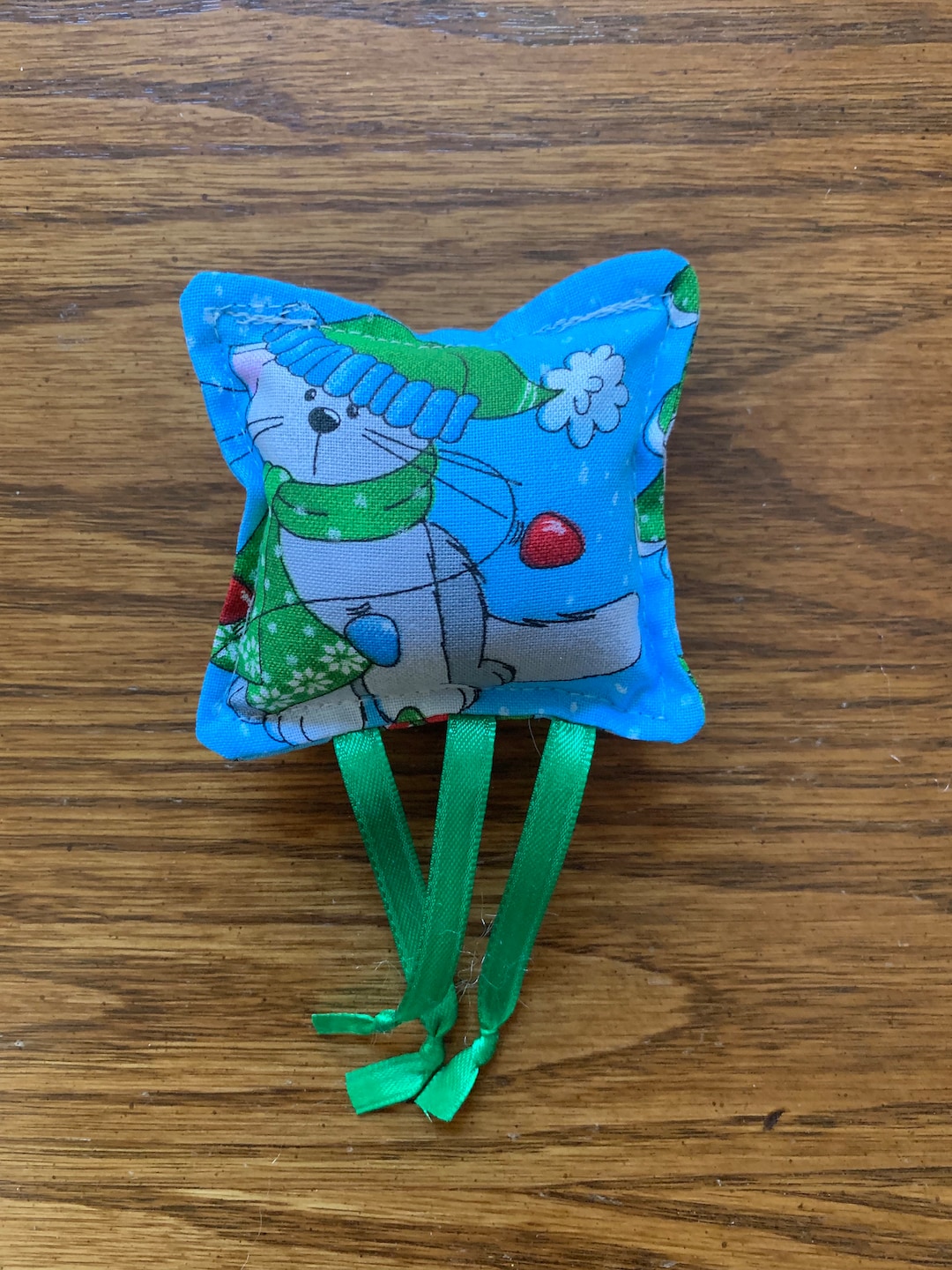 Christmas Cats Catnip Toss Toy With Ribbons, Cat Toy - Etsy