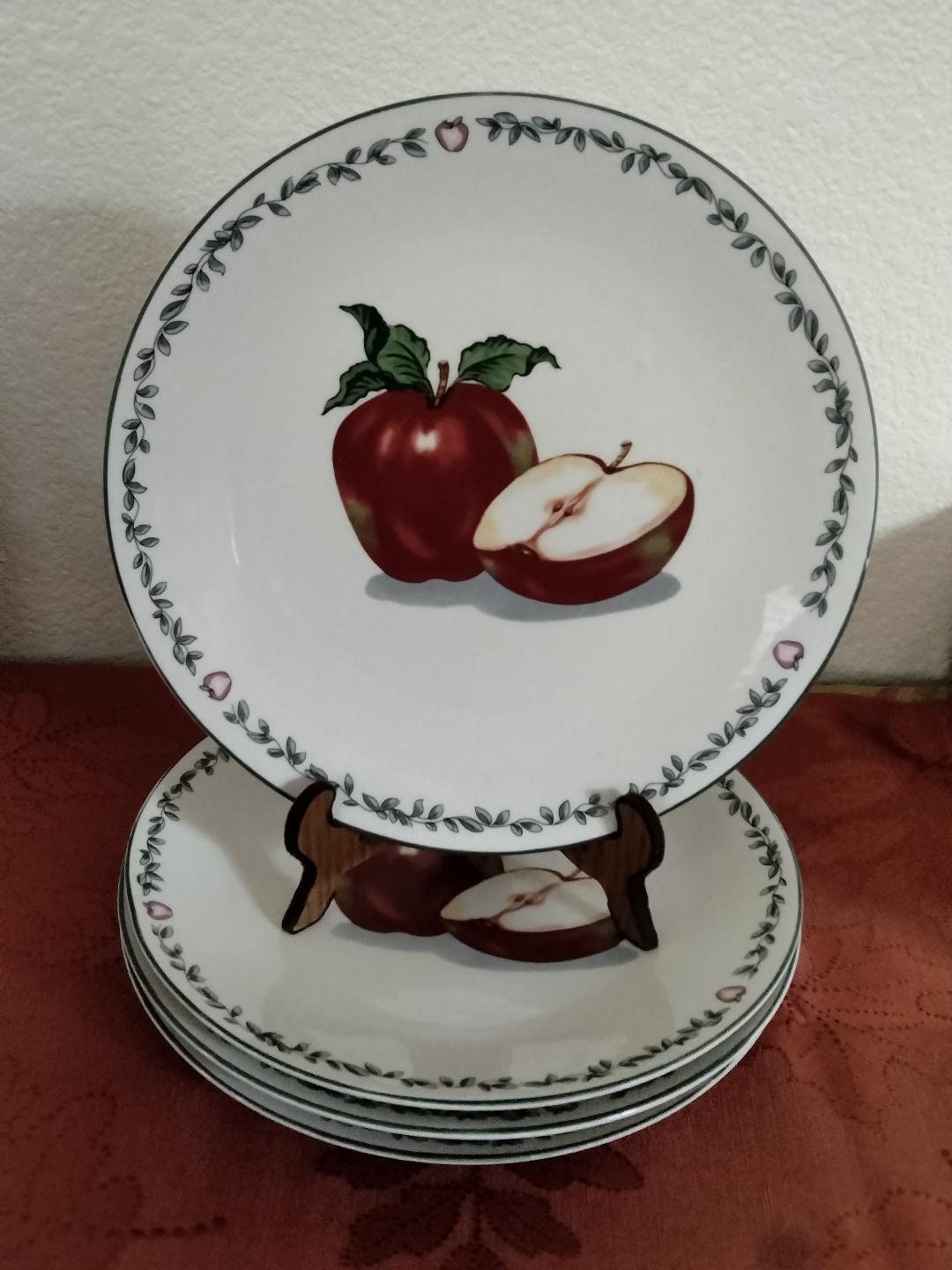 Todays Home apple Dinner Plates 10 Red /green/ White Set of 4 - Etsy