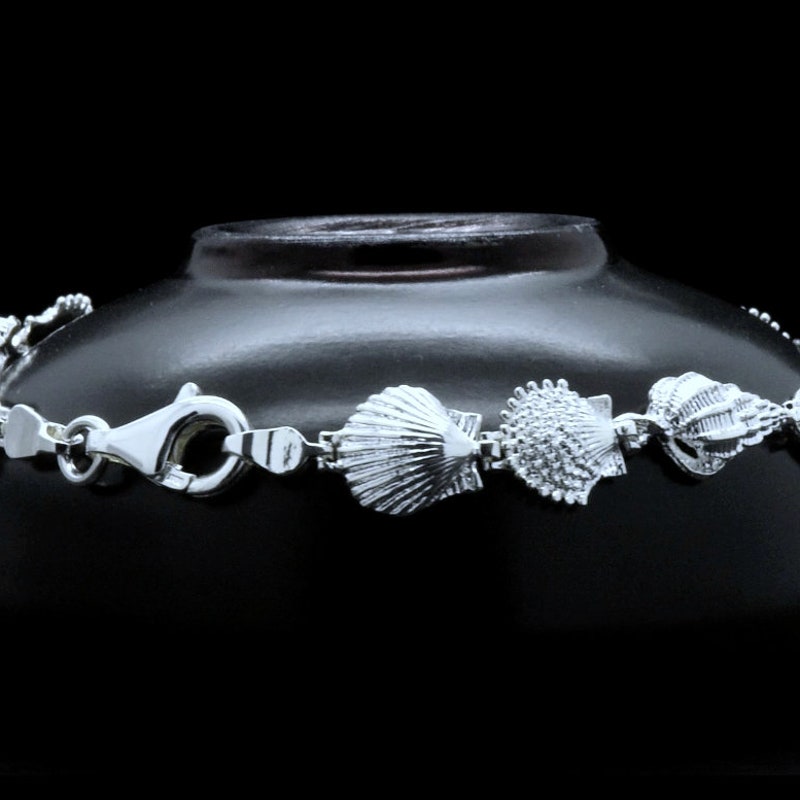 Silver Seashell Bracelet - Etsy