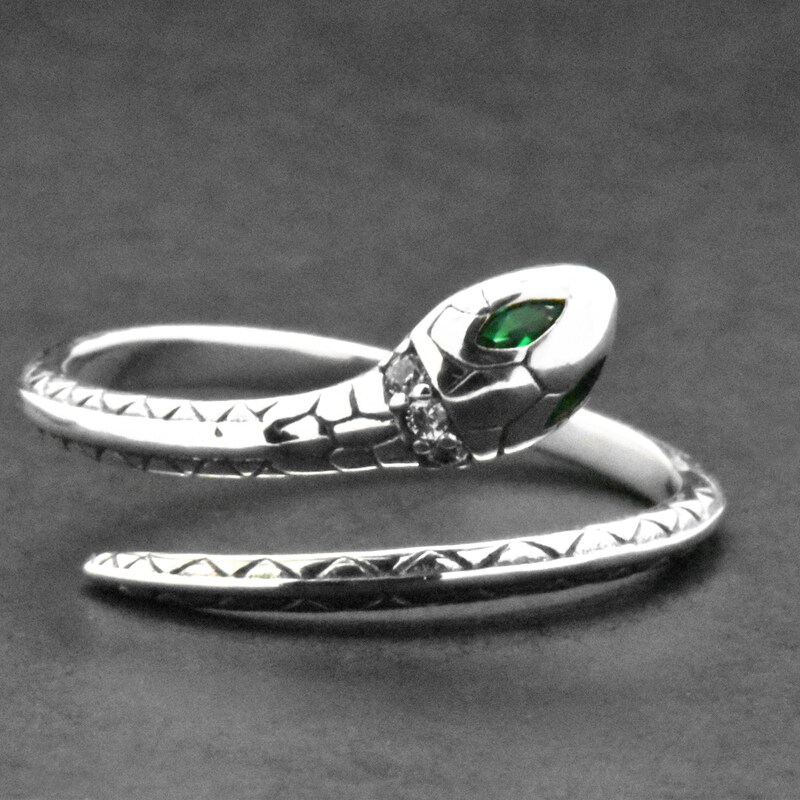 Green Snake Ring - Etsy UK