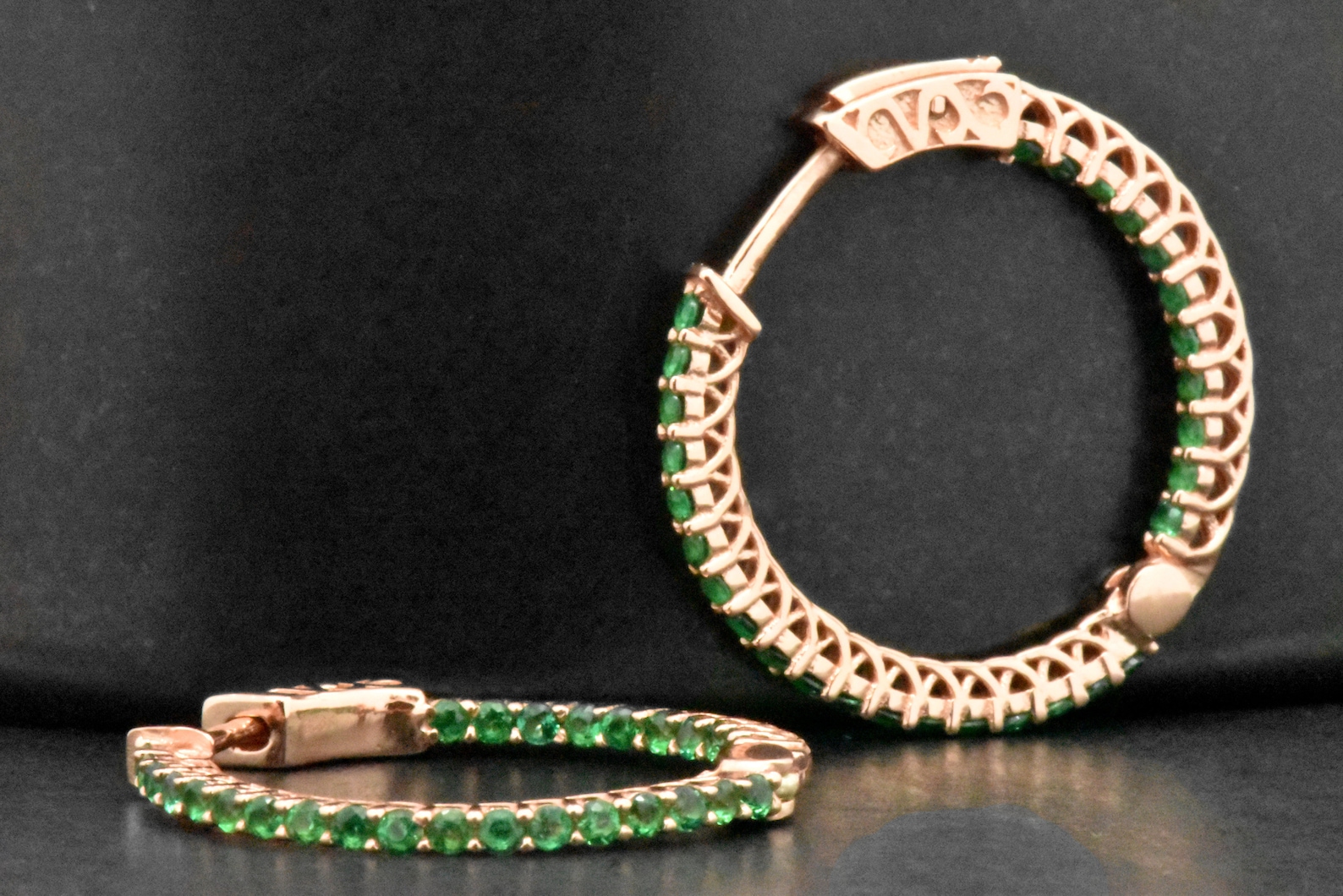 925 Sterling Silver Round Cut Green Sim Emerald LeverBack Half | Etsy