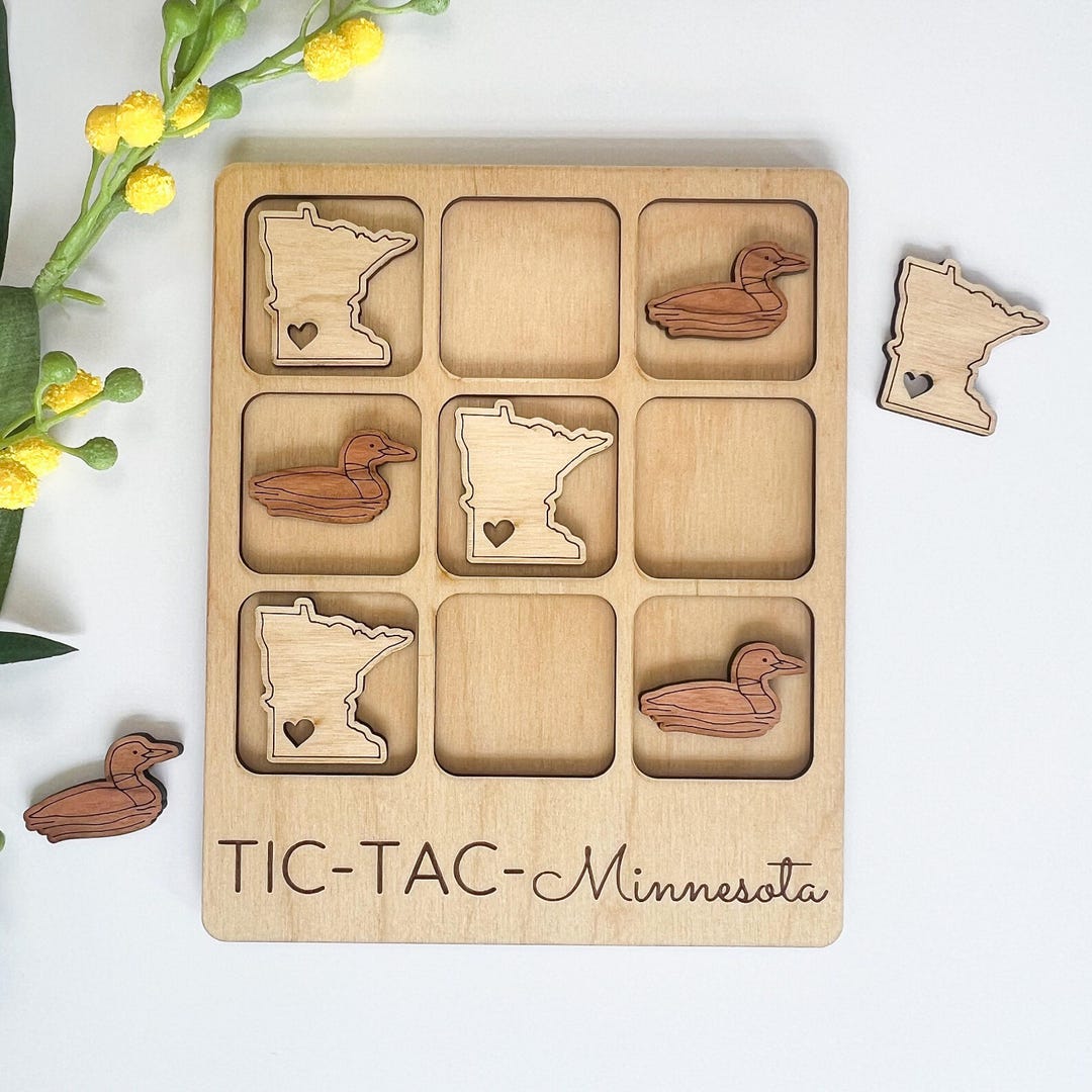 Minnesota-themed Tic Tac Toe Board Celebrate the Land of 10000 Lakes ...