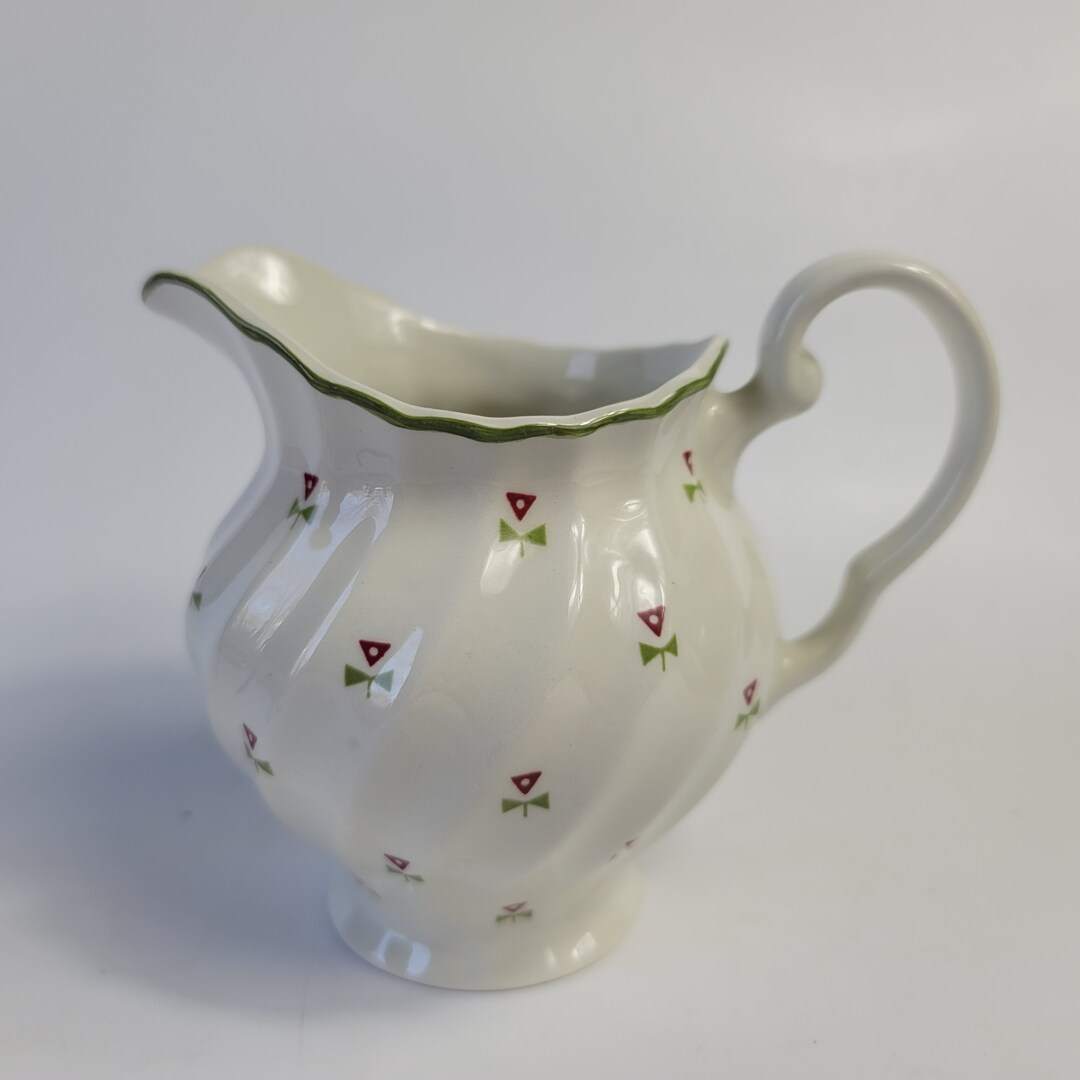 Johnson Brothers Laura Ashley Thistle Creamer White Red Flowers - Etsy