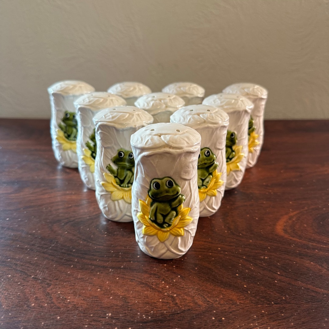 Vintage 1976 Sears and Roebuck Neil the Frog Ceramic Spice Shakers Set ...