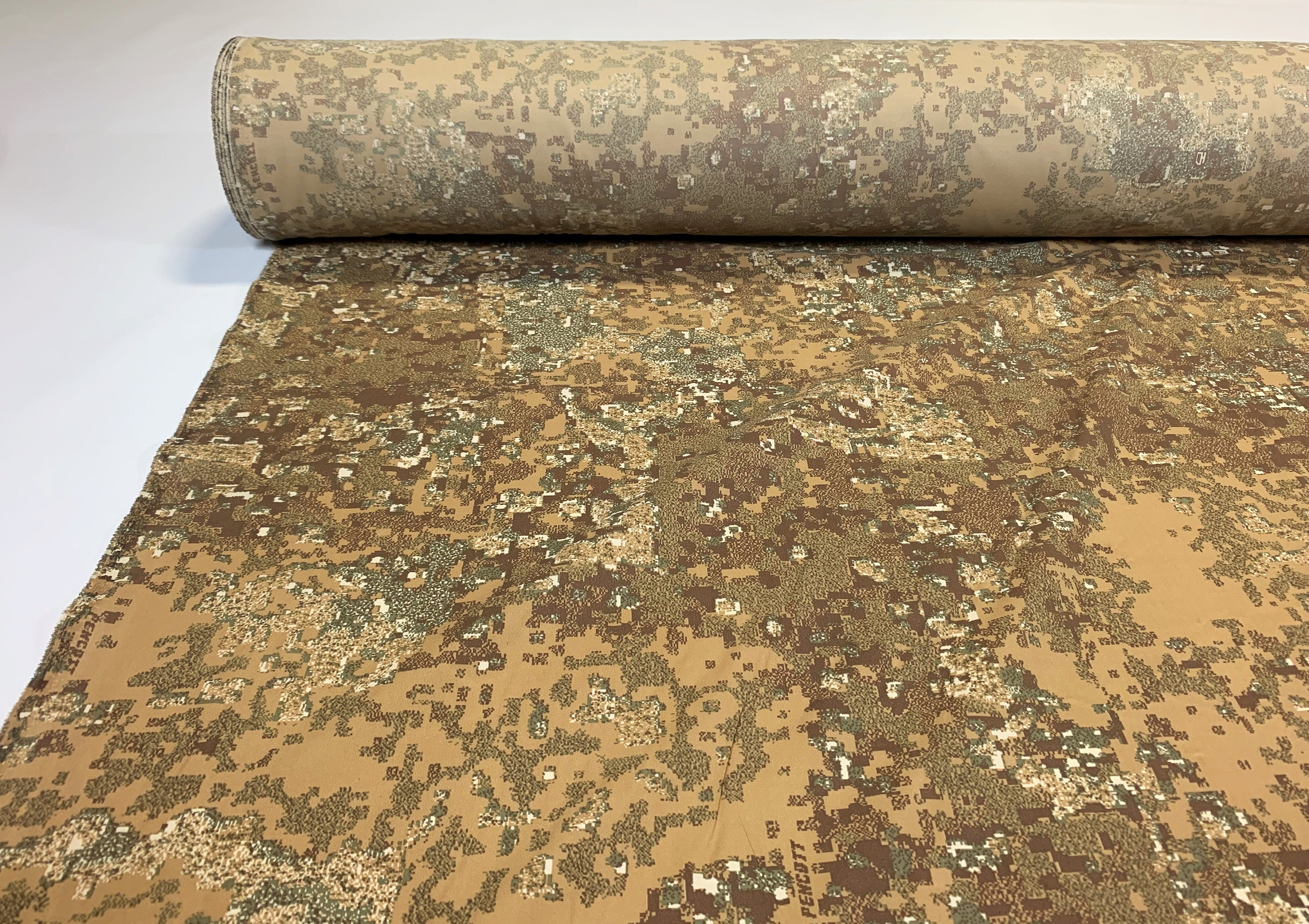 Pencott Badlands Camo Outdoor Fabric 62 Soft Nylon Performance Mil Spec ...