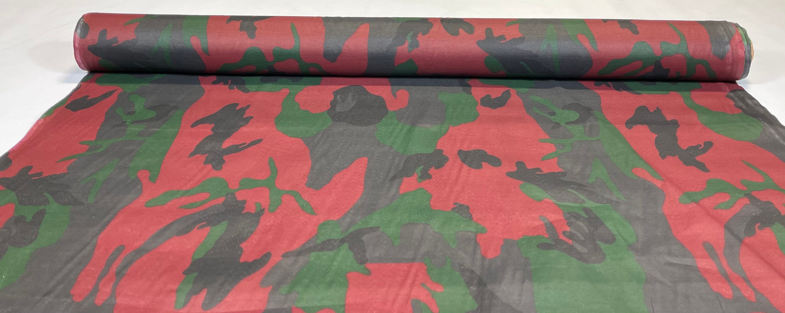 Red Green Urban Camo Print Quilt Fabric Craft Apparel Upholstery 45W #9957R
