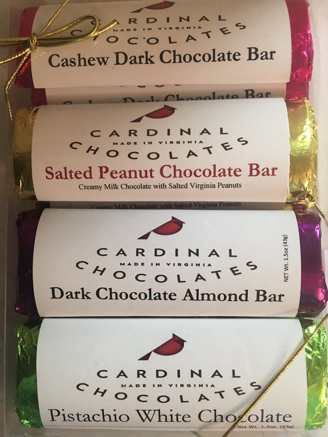 Nut Lovers 8 Piece Chocolate Bar Gift Box - Pistachio, Almond, Peanut ...